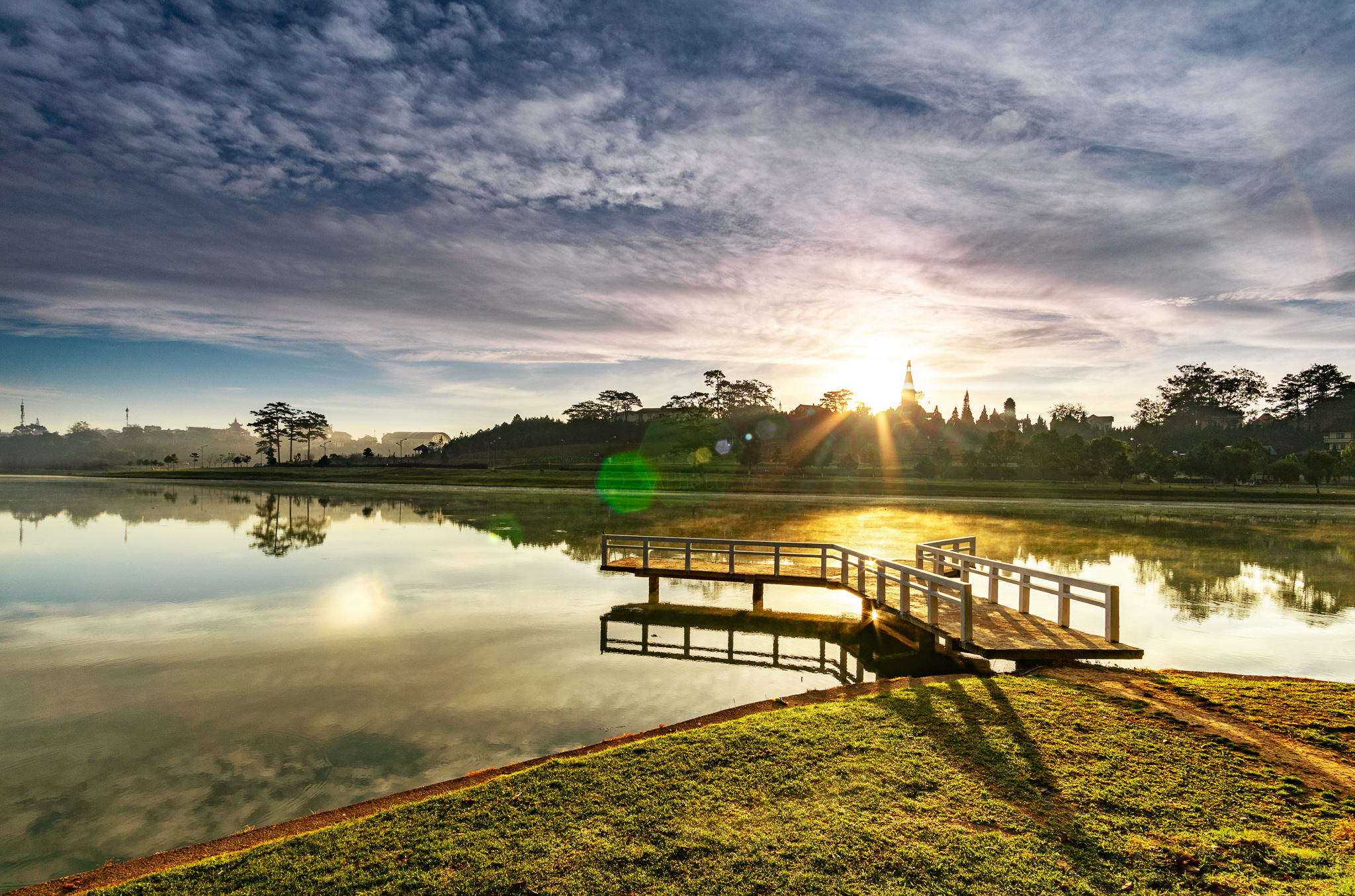 Xuan Huong Lake - Da Lat, Viet Nam - Gadt Travel